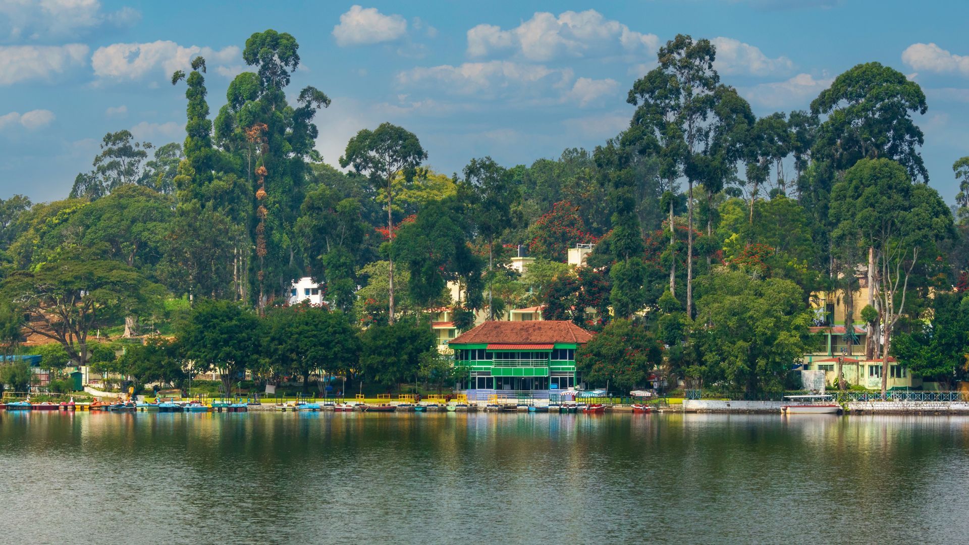 Waterfalls, Hills & Lakes: Top Tourist Places In Yercaud Hill Station ...