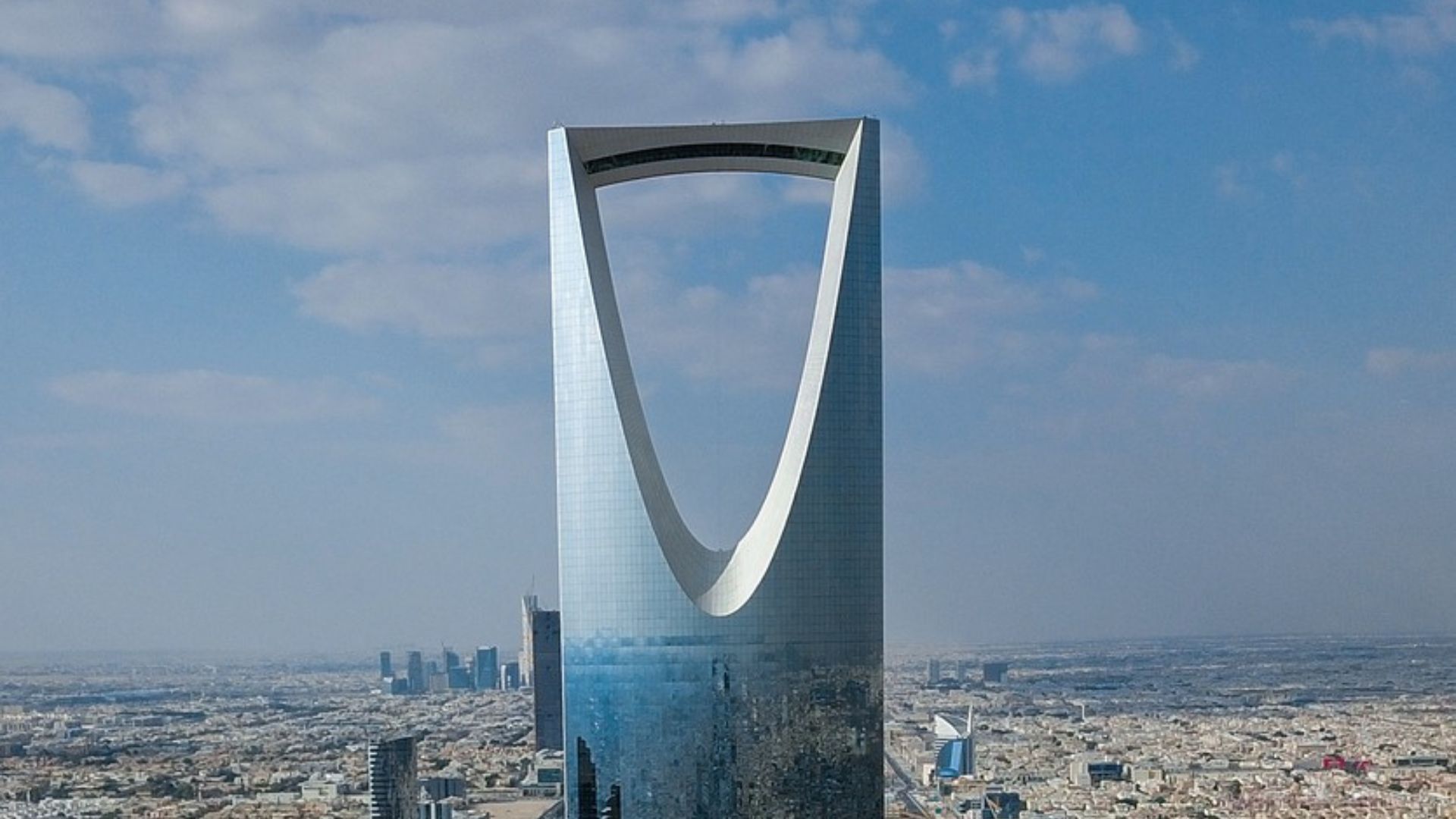 Arabian Sand Dunes To Skybridge Views: Best Things To Do In Riyadh ...