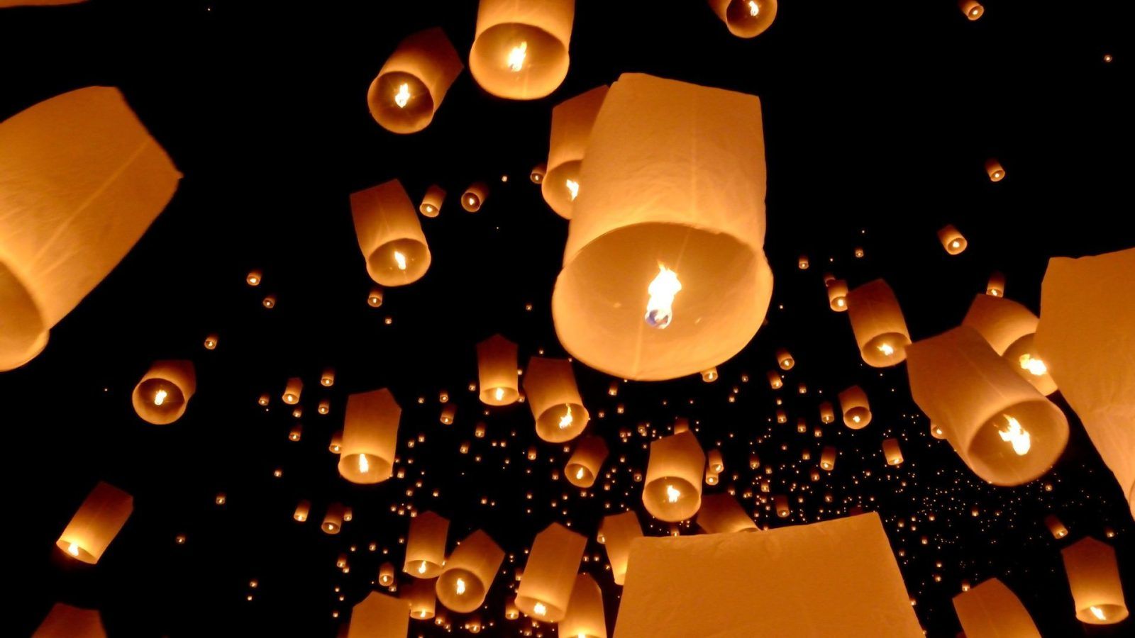 Yi Peng Lantern Festival: Guide To Thailand's Magical 'Floating Lantern' Celebration