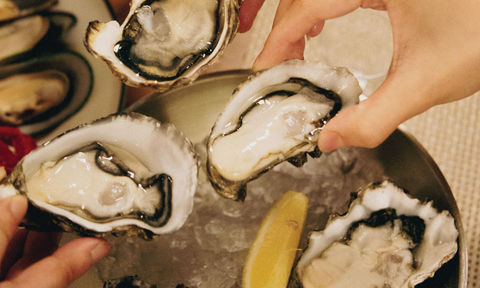 Trendy Hong Kong Hotel Eaton HK Has an Unusual Use for Oyster Shells