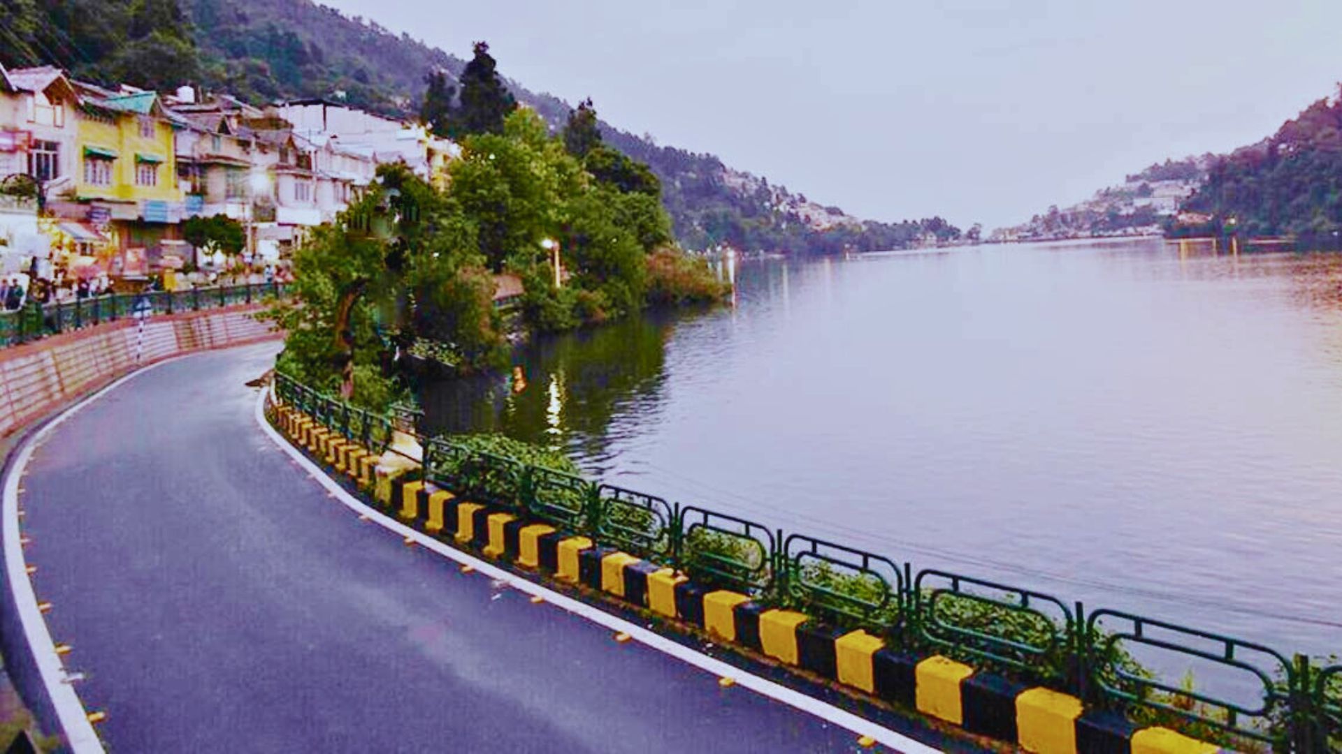 Places To Visit In Nainital: Your Travel Guide To India's Lake District