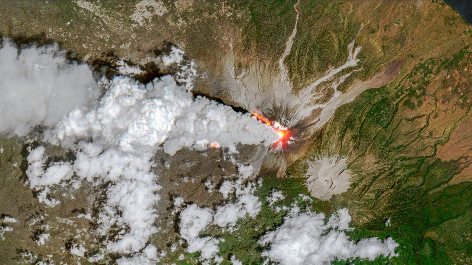 Mount Lewotobi Laki-Laki Eruption Grounds Flights, Prompts Evacuations