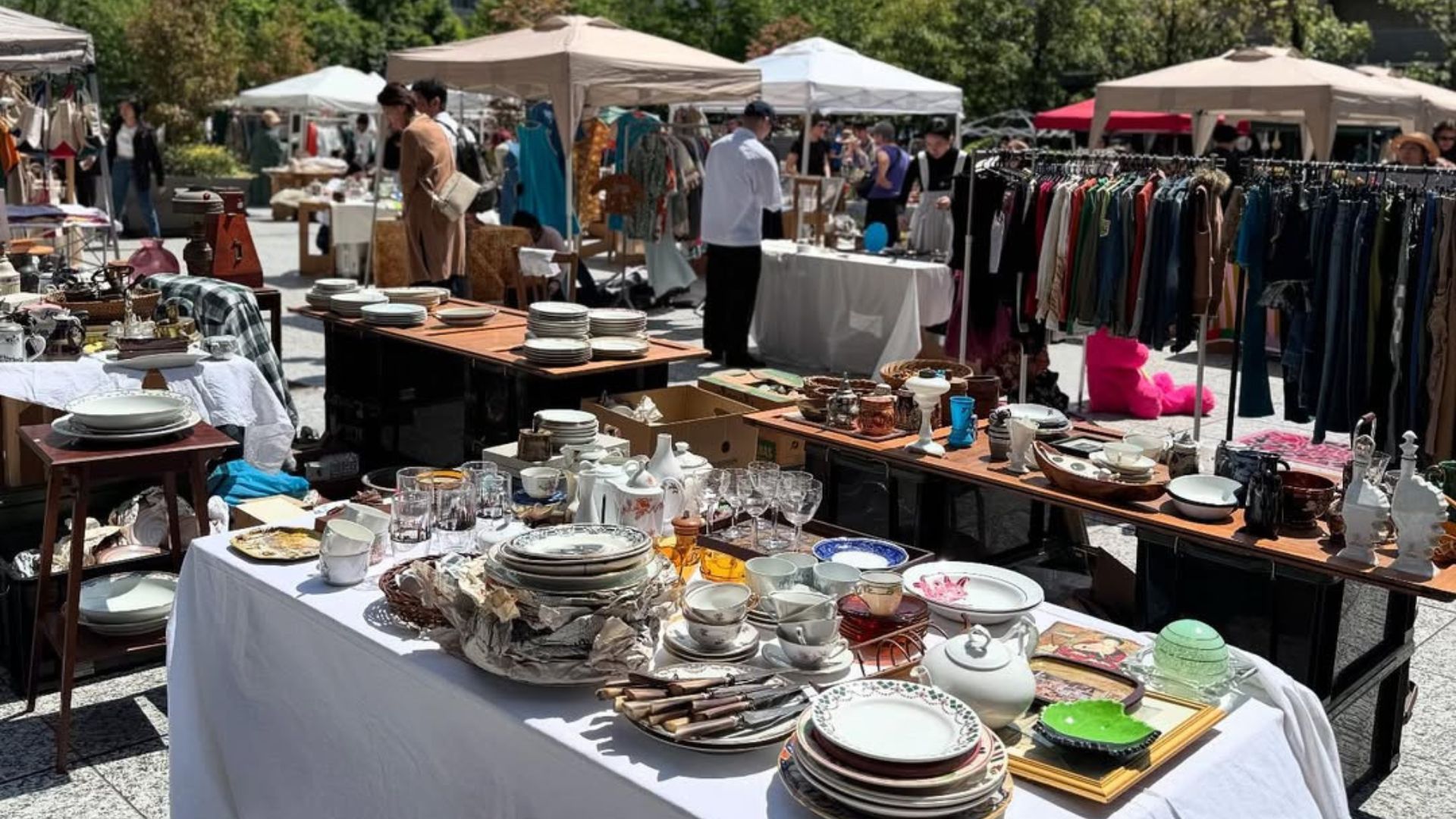 Flea Markets In Tokyo: Where To Go And What To Shop