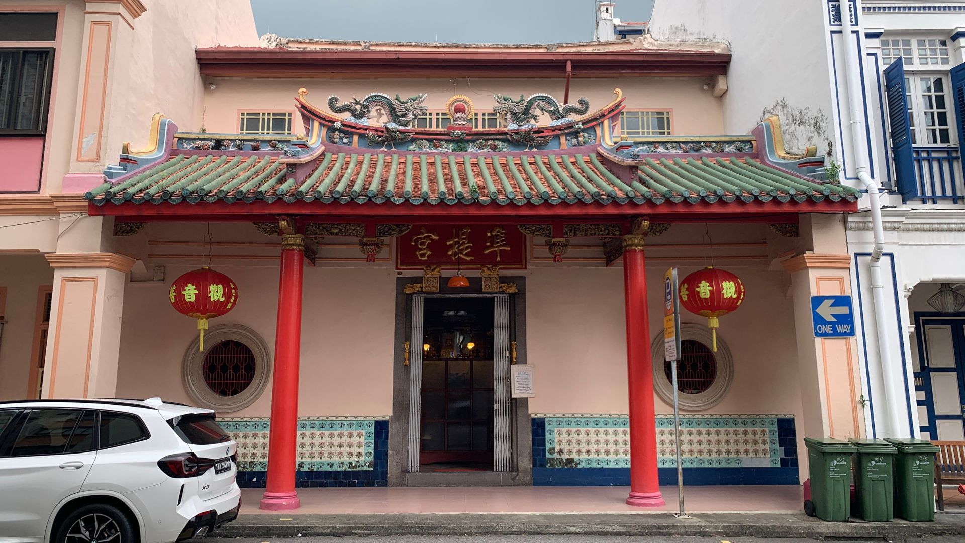A Guide To Keong Saik Road, Singapore: Where To Eat, Drink & Unwind