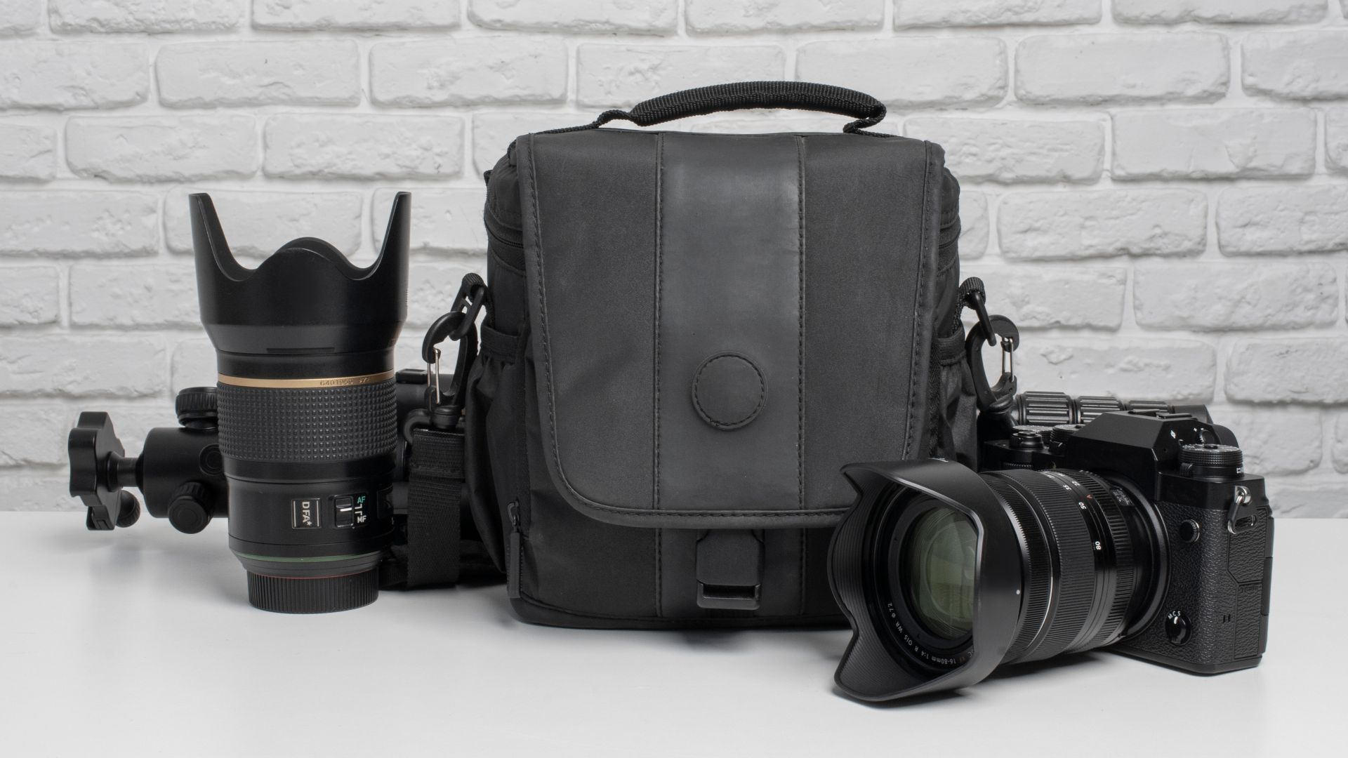 7 Camera Bags Perfect For Travel, Trekking & Trail Photography: Buy Now