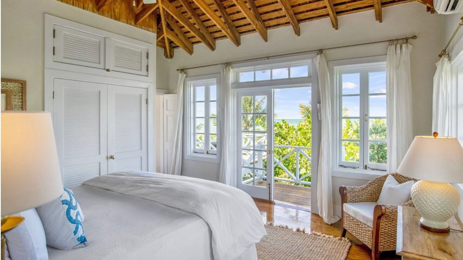 Must Add These Secluded Luxury Island Escapes To Your Bucket List