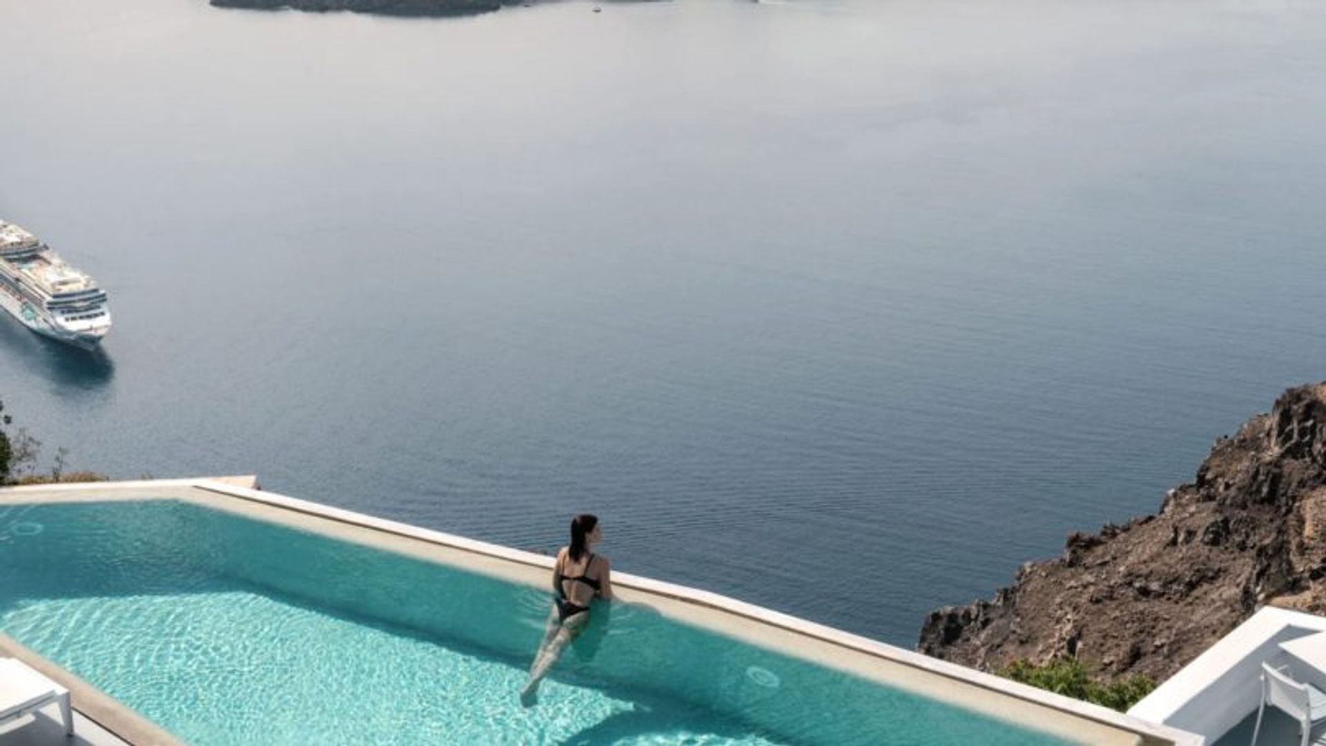 Swimming Pools, 10 Of The World's Coolest Pools To Dive Into Right Now