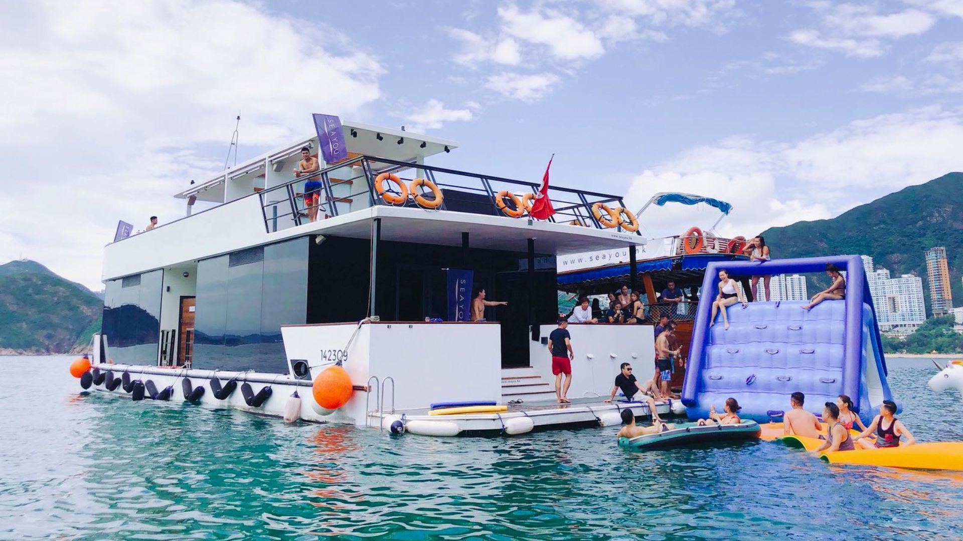 Junk Hires & Yacht Charters: Who To Book With For A Day Out At The Sea