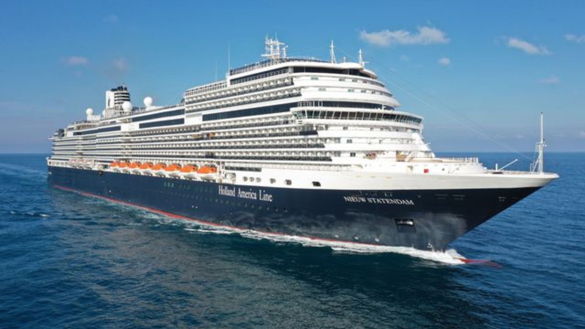 This Arctic Cruise Will Cross The Arctic Circle In An Epic 28 Day Voyage