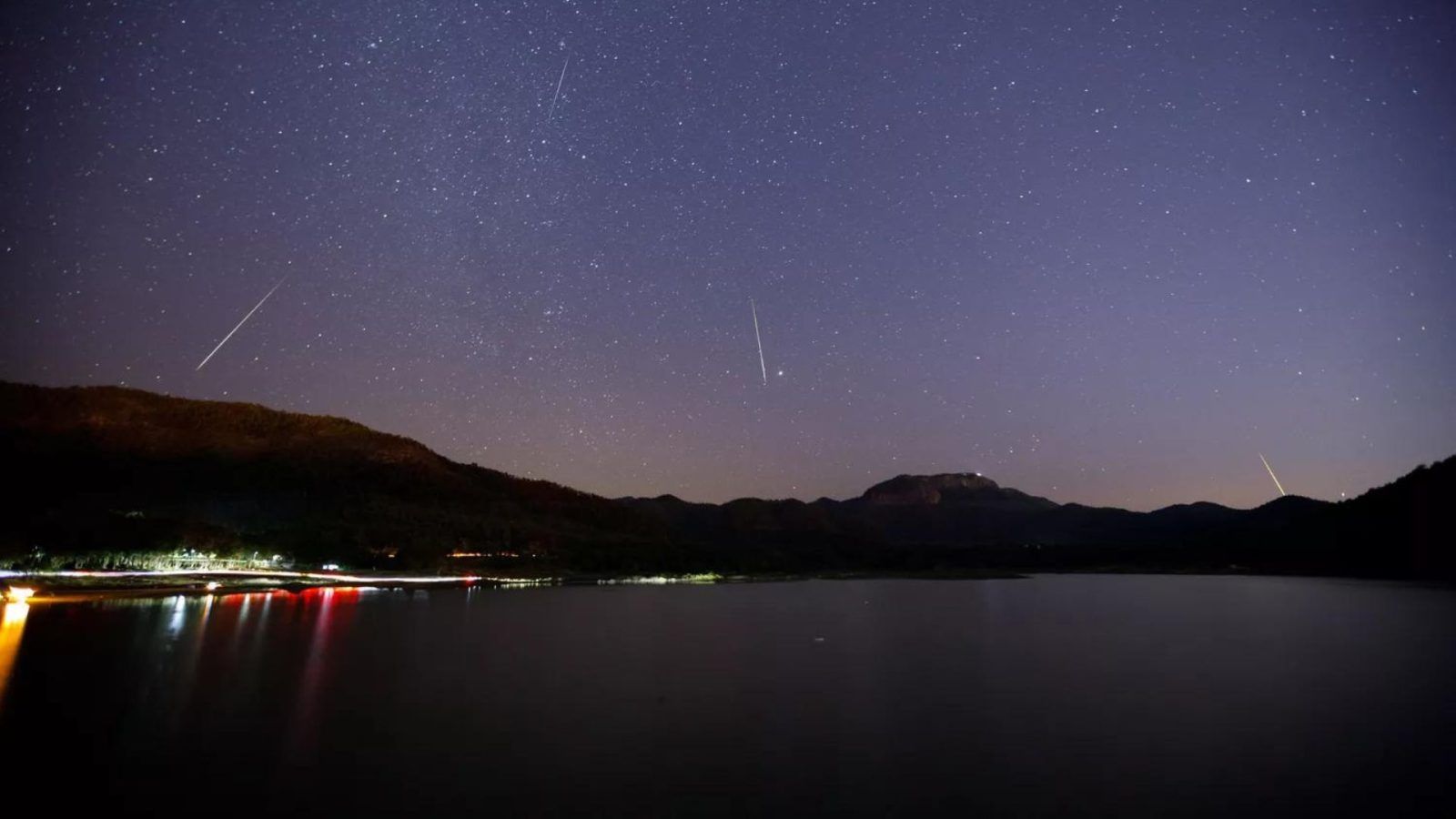 January's Night Sky Guide: Watch For Meteor Showers, And More