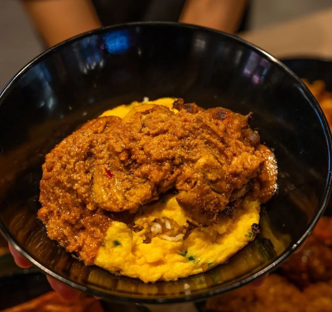 Anchorvale Village Hawker Centre In Singapore Has Over 30 Food Stalls