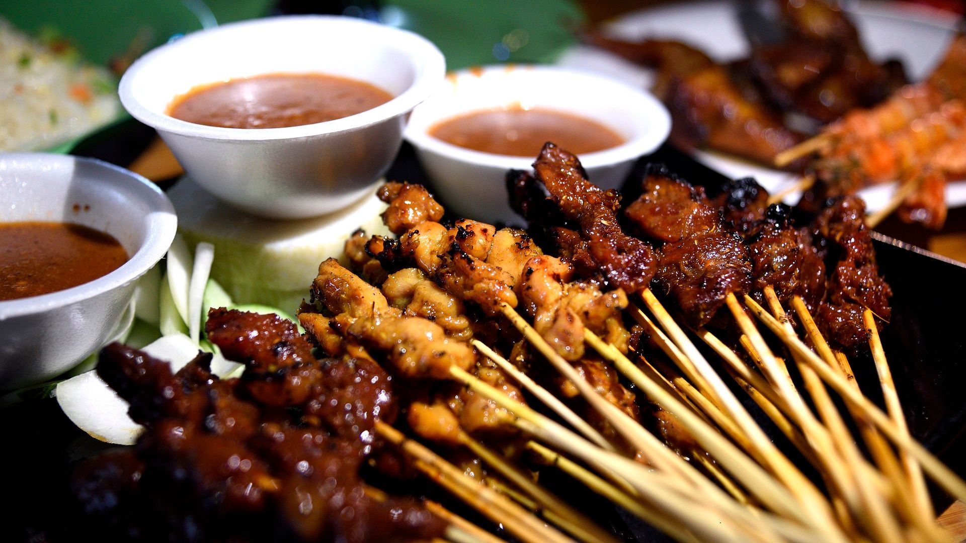 Best Street Food In The World: Must Try Local Cuisines At The Most ...
