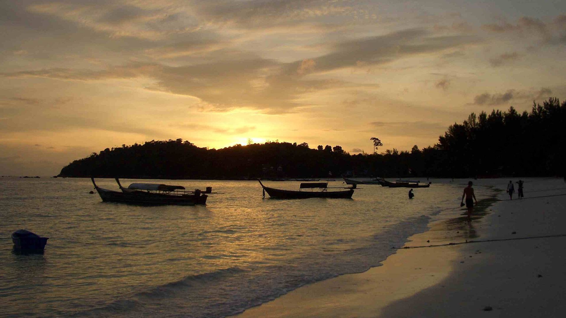 Things To Do In Koh Lipe: Beaches, Islands, And More
