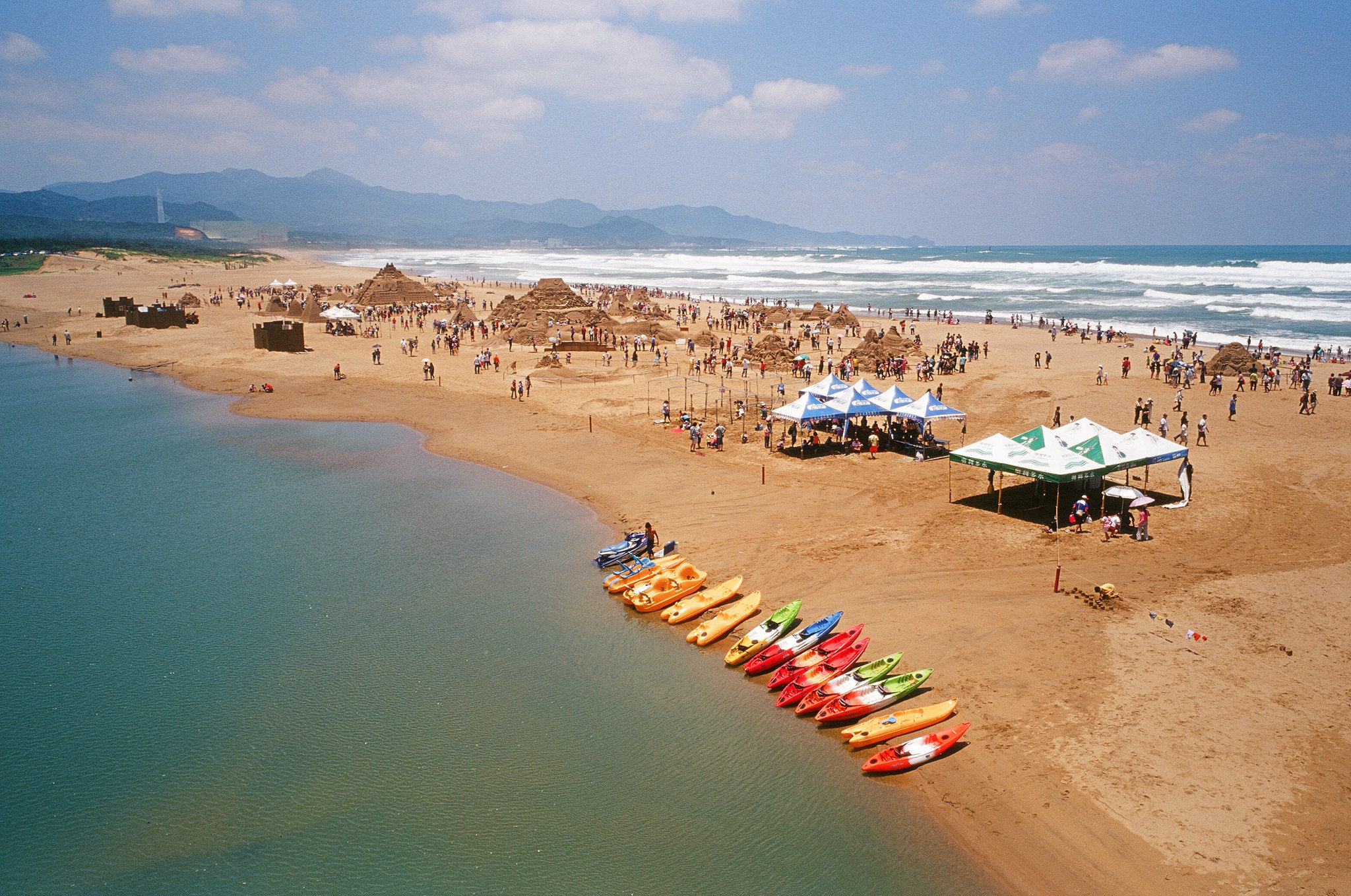 Places To Visit In Taipei: High Rises And Gardens To Hot Springs And More