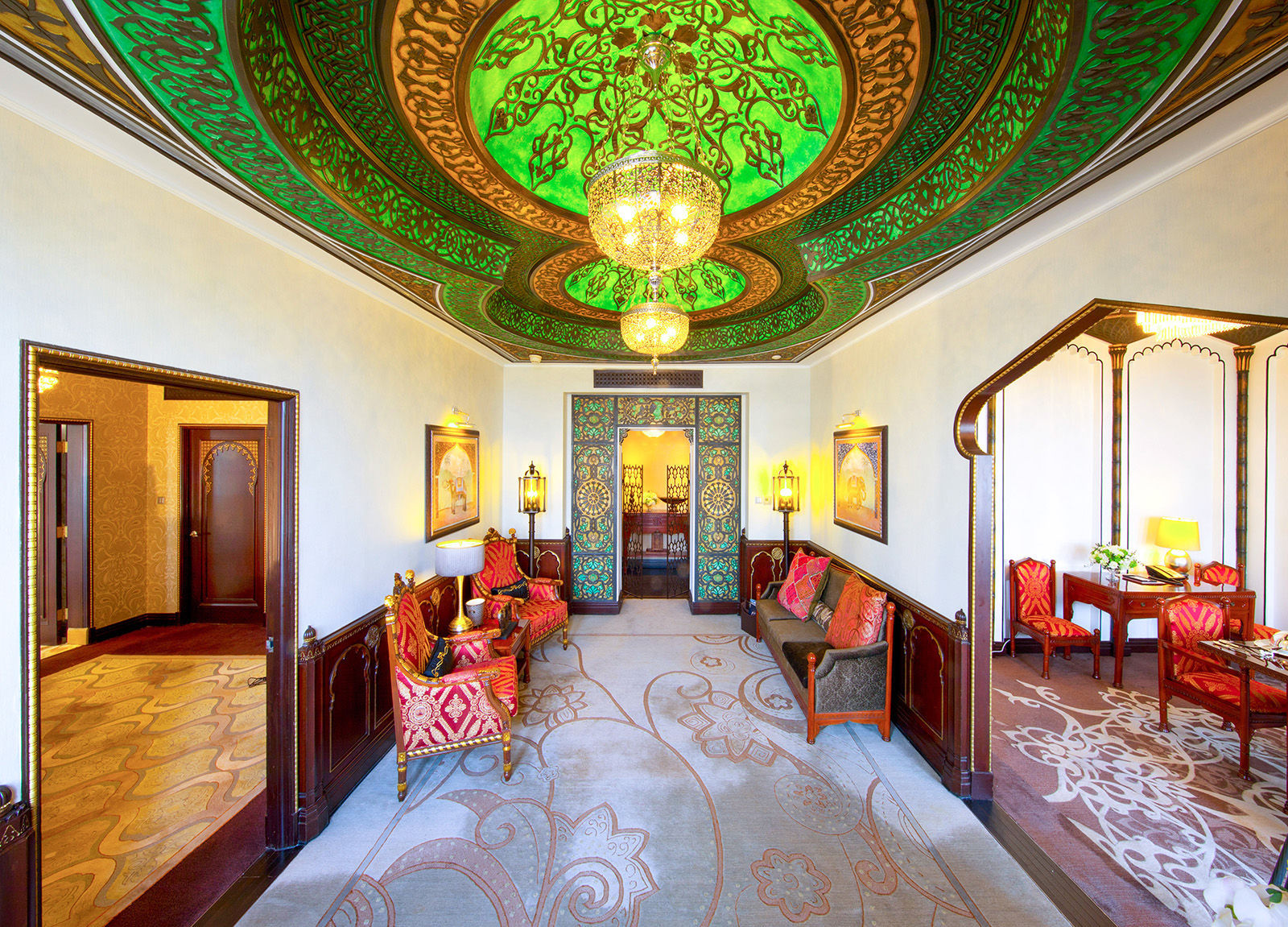 Review: Shanghai’s Grande Dame Is a Surprisingly Family-Friendly Stay