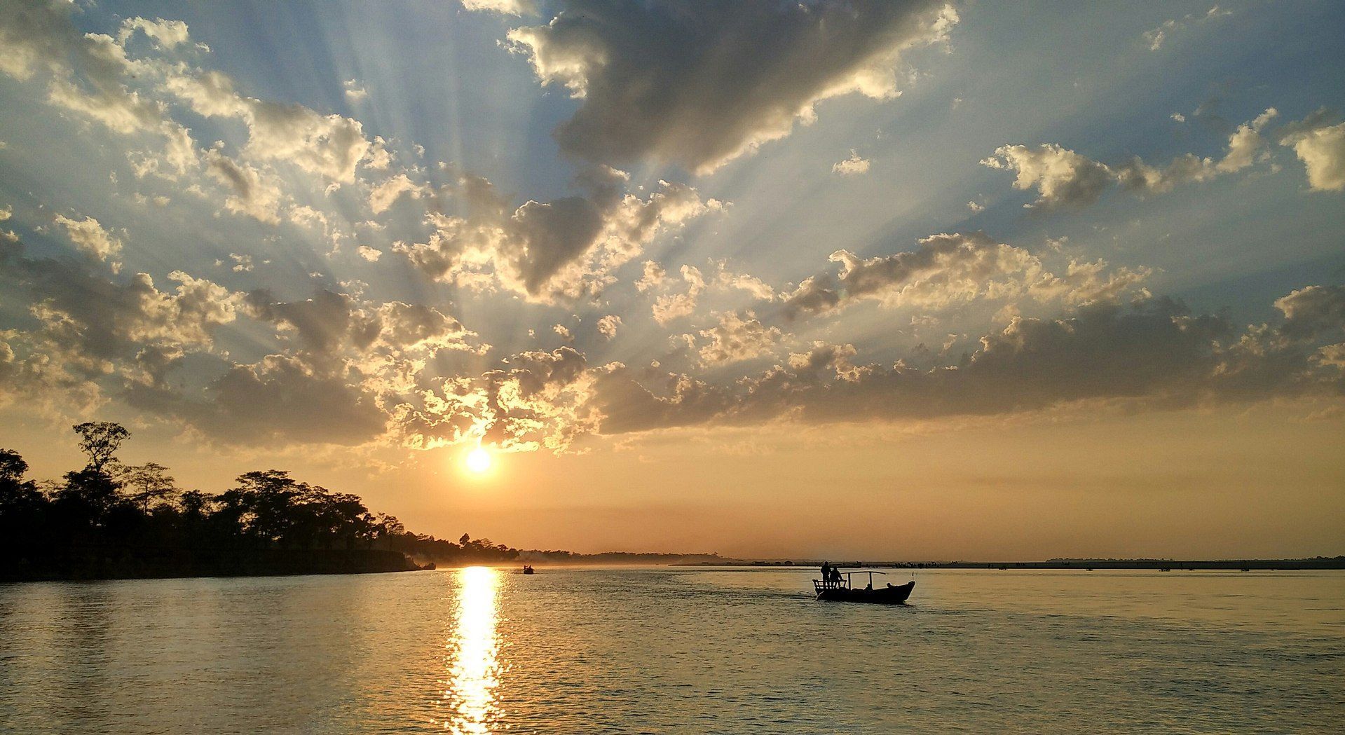 Savouring Slow Kaziranga With A Dawn River Cruise On The Brahmaputra