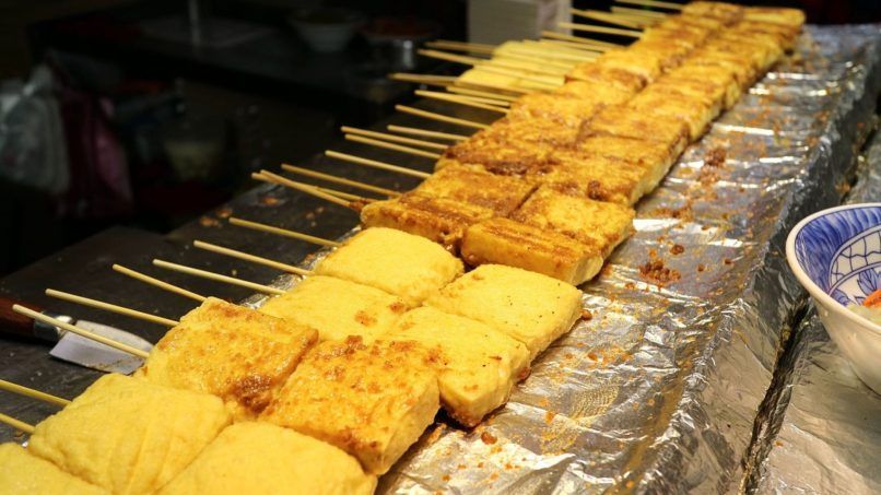 Your Guide To The Best Taiwan Night Markets (And, What To Eat There)