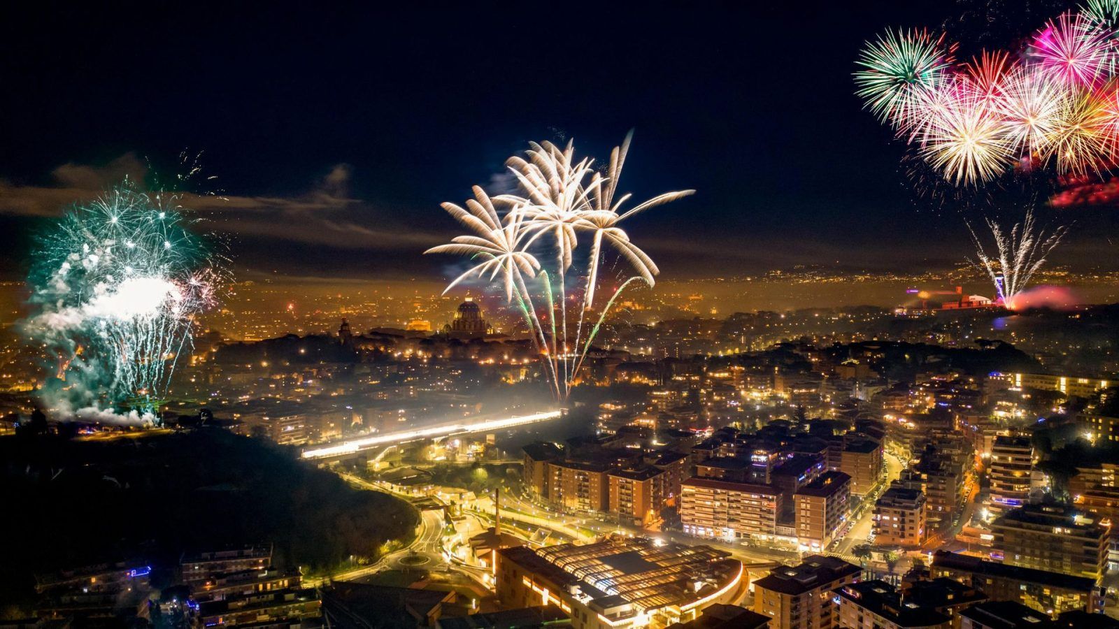 New Year Traditions Across The Globe: Quirky Rituals You’ll Love To Try