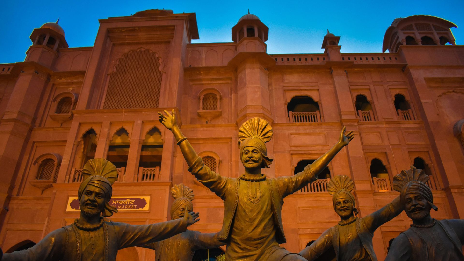 Amritsar Tourist Places: Golden Temple, Wagah Border & Other Top Sites