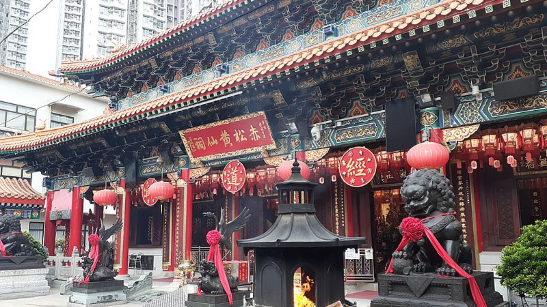 20 Best Things To Do In Hong Kong, According To Locals