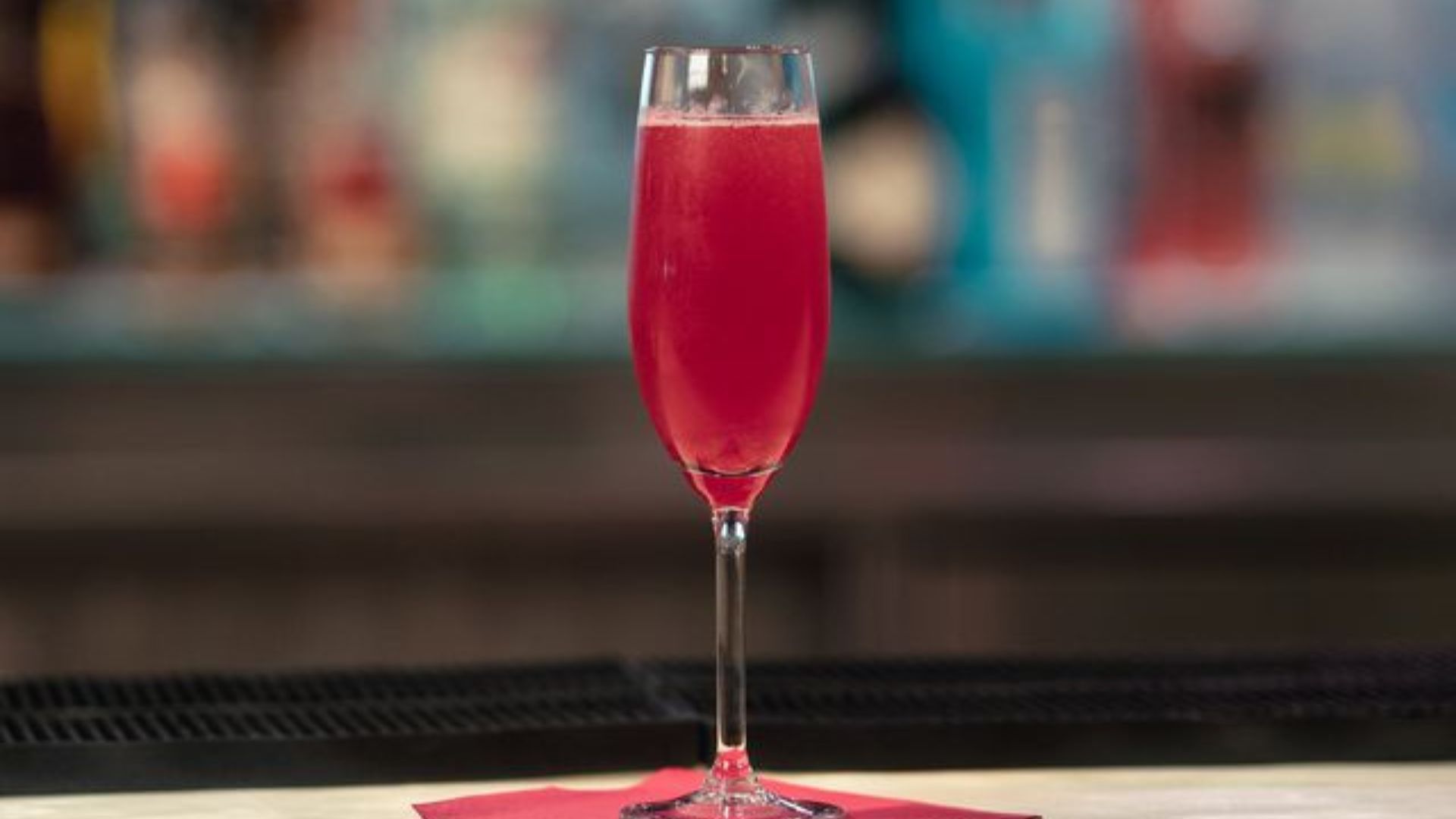 7 Best Cocktails Served On Airplanes