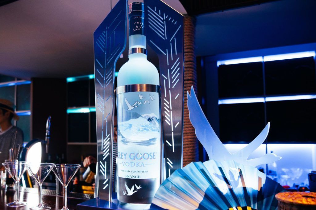 Cocktail Recipe: Grey Goose Aurora Siamese Light Cocktail