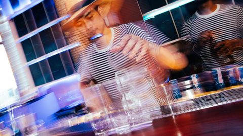 Cocktail Recipe: Grey Goose Aurora Siamese Light Cocktail