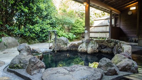 Japanese Onsens: Etiquettes To Follow In The Thermal Baths