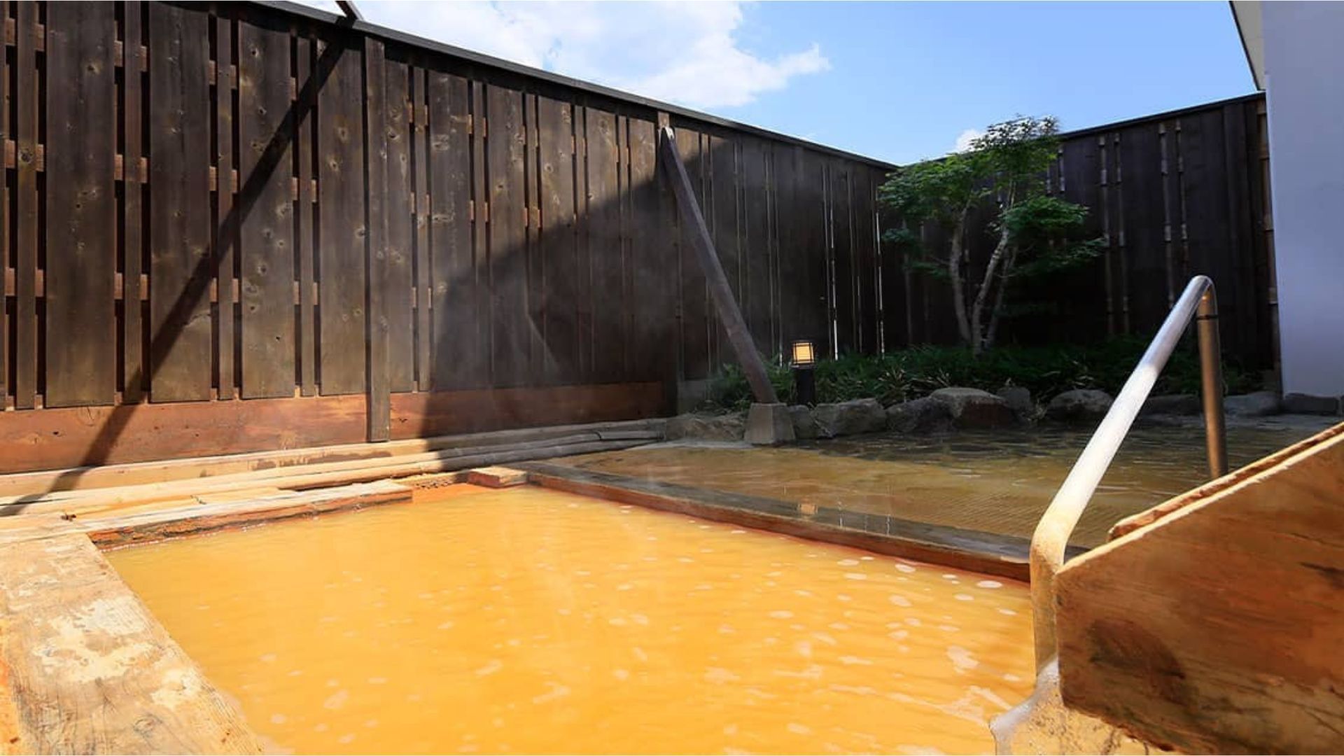 Best Public Hot Springs To Visit In Japan