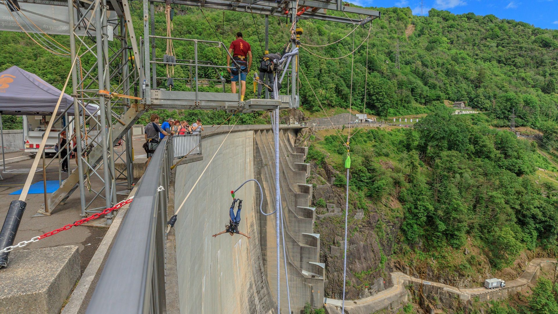 Best Places For Bungee Jumping Around The World