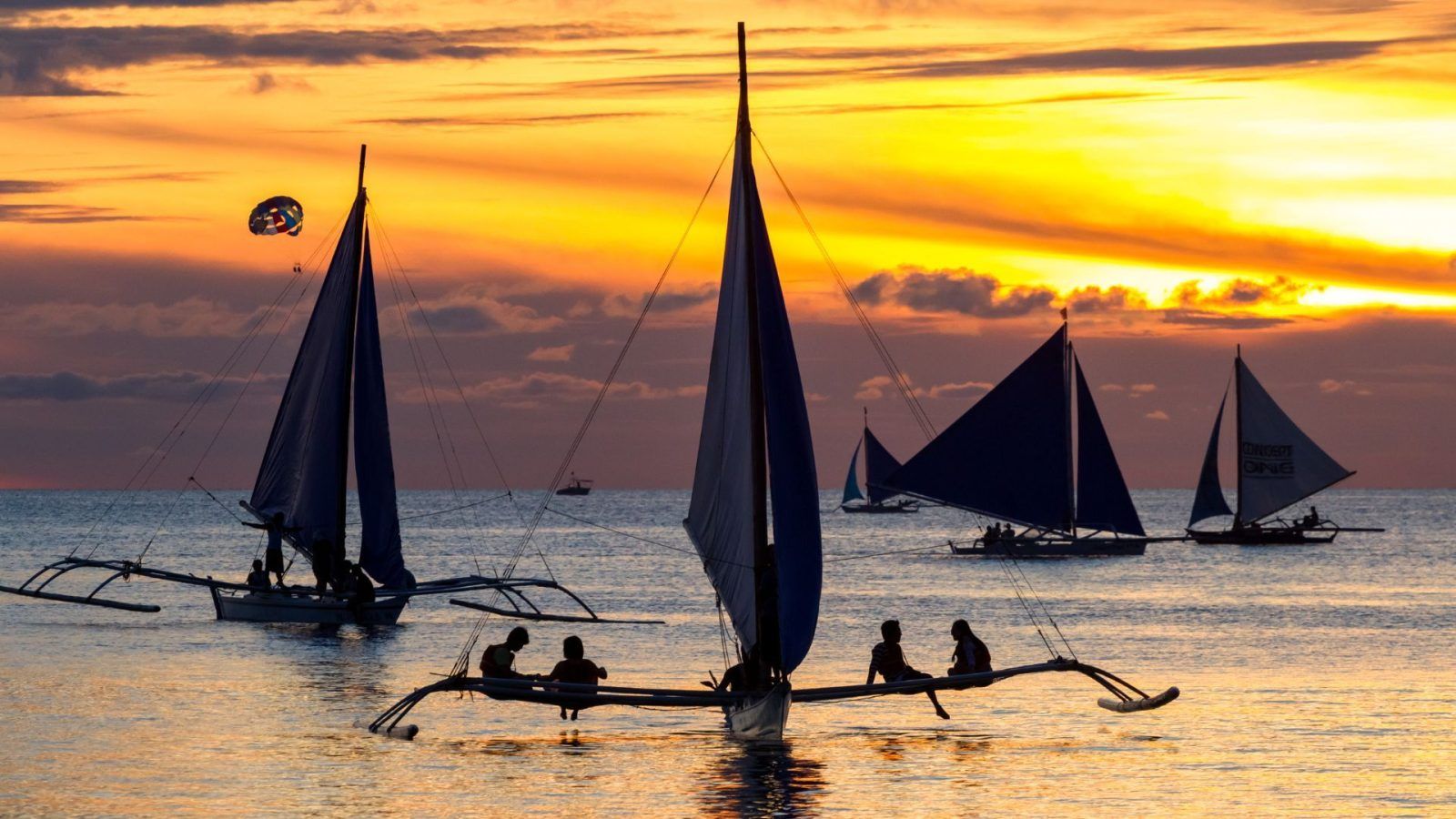 10 Most Beautiful Places To Visit In The Philippines in 2025 (With Photos)