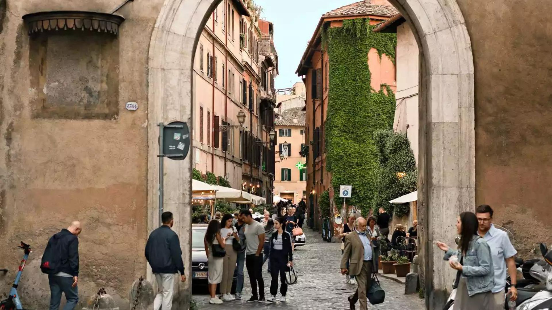 A Guide To Rome's Best Wine Bars