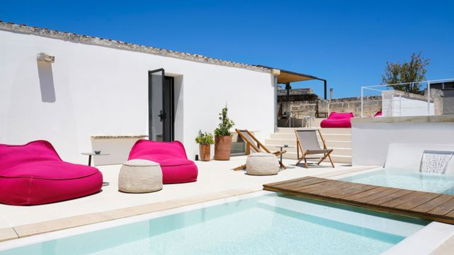 Known As "Florence Of The South" Here's What Lecce Has To Offer