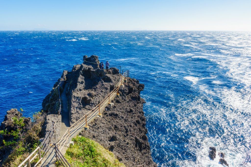 A Road Trip in the Izu Peninsula, With Onsen, Izakaya & Fuji Views Galore