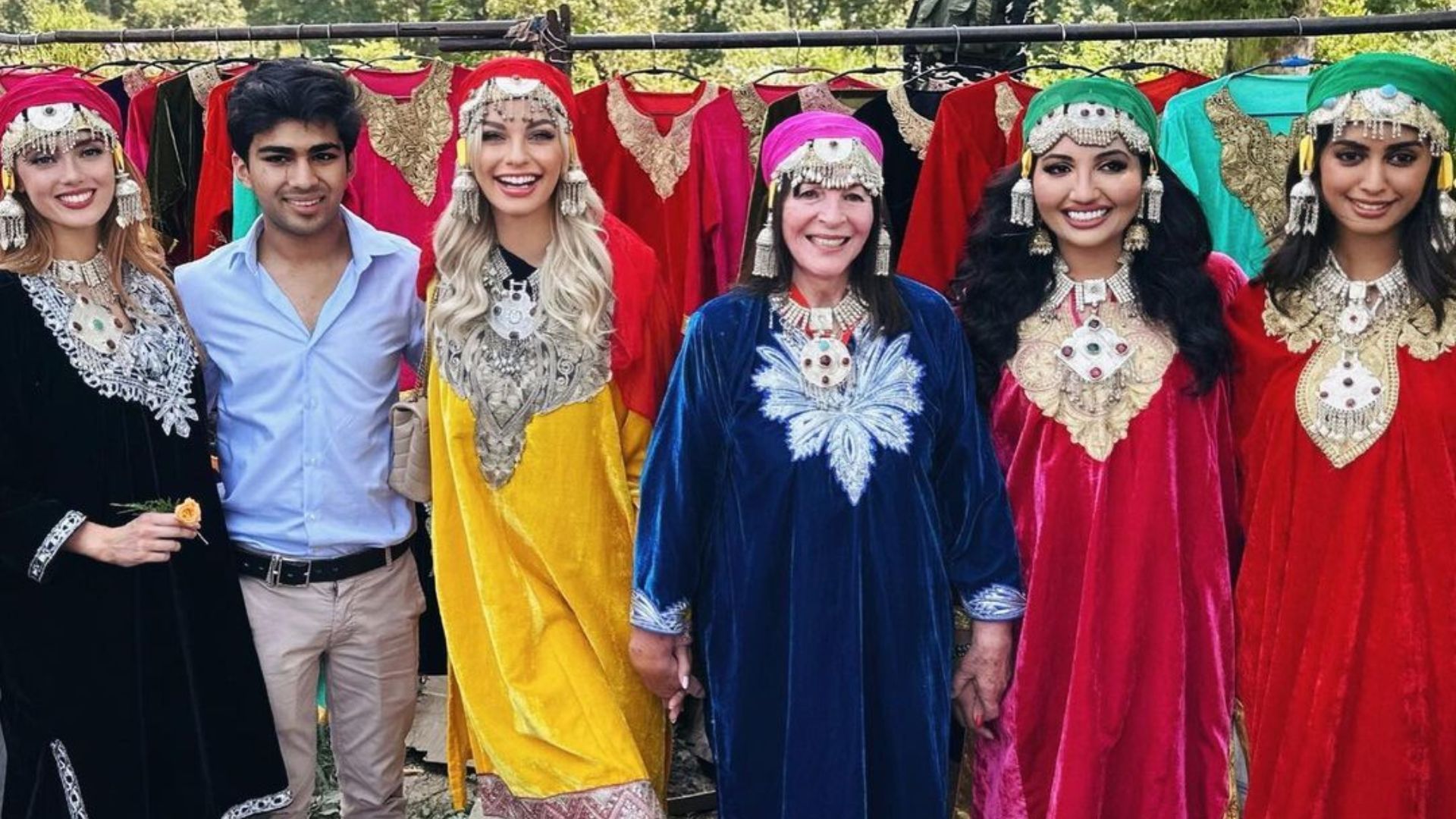 The Ultimate Guide To Shopping In Kashmir: What To Buy And Where