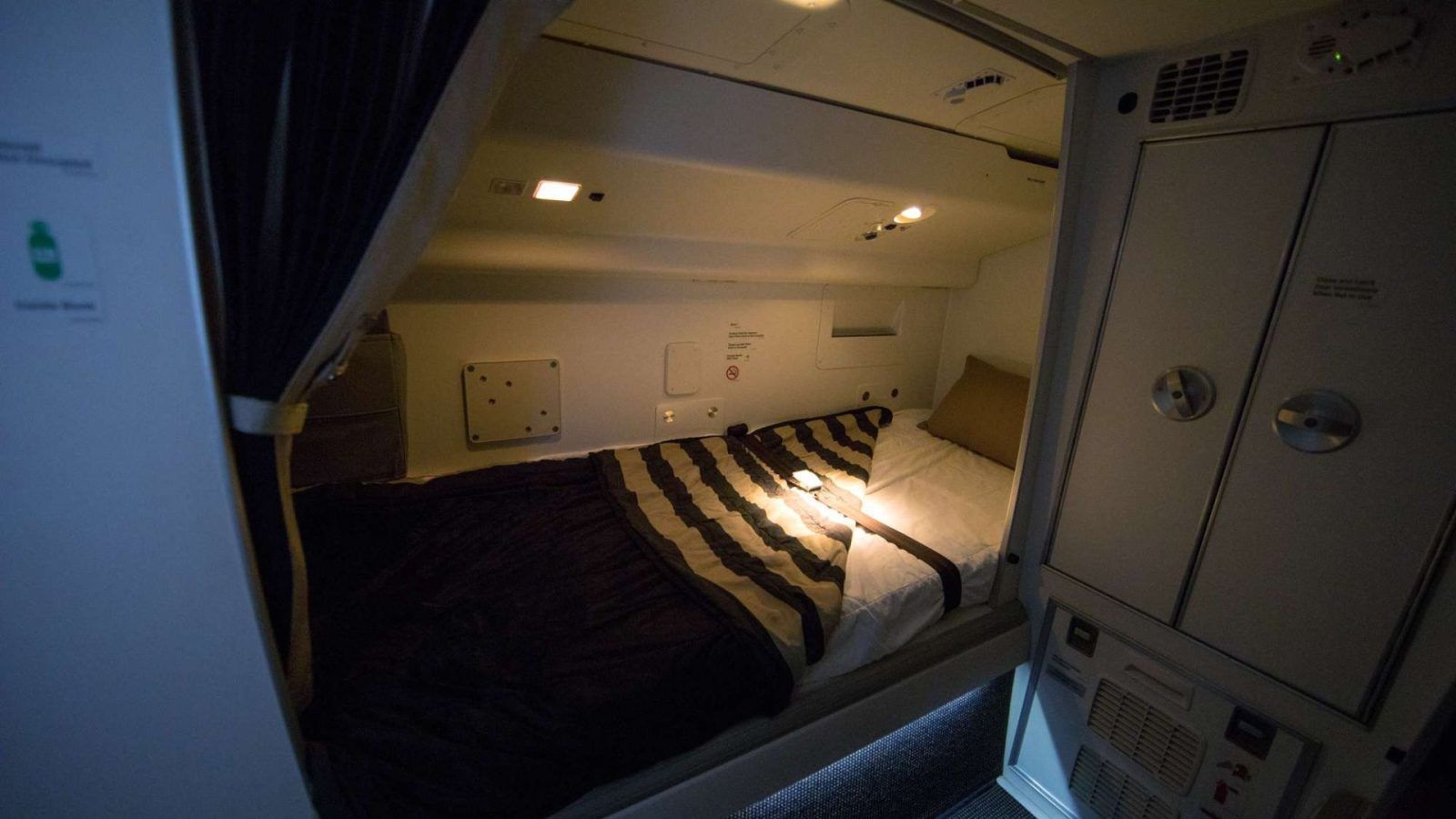 Where Pilots And Flights Attendants Sleep On Long Flights