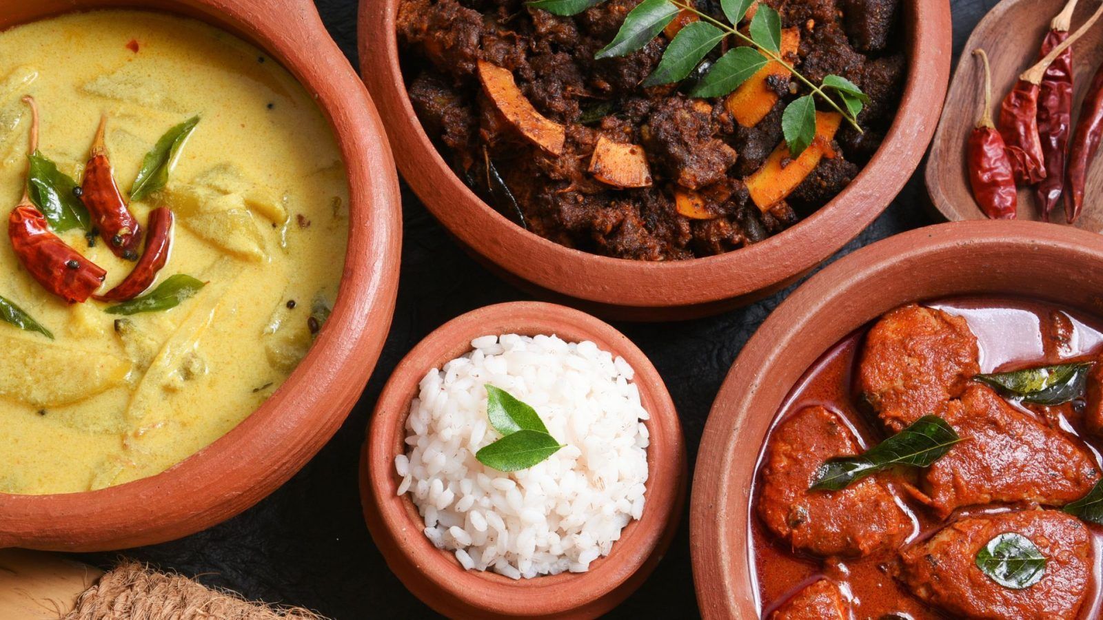 Kerala's Famous Food, Cuisines & Dishes To Try - Puttu, Curry, Sadhya ...
