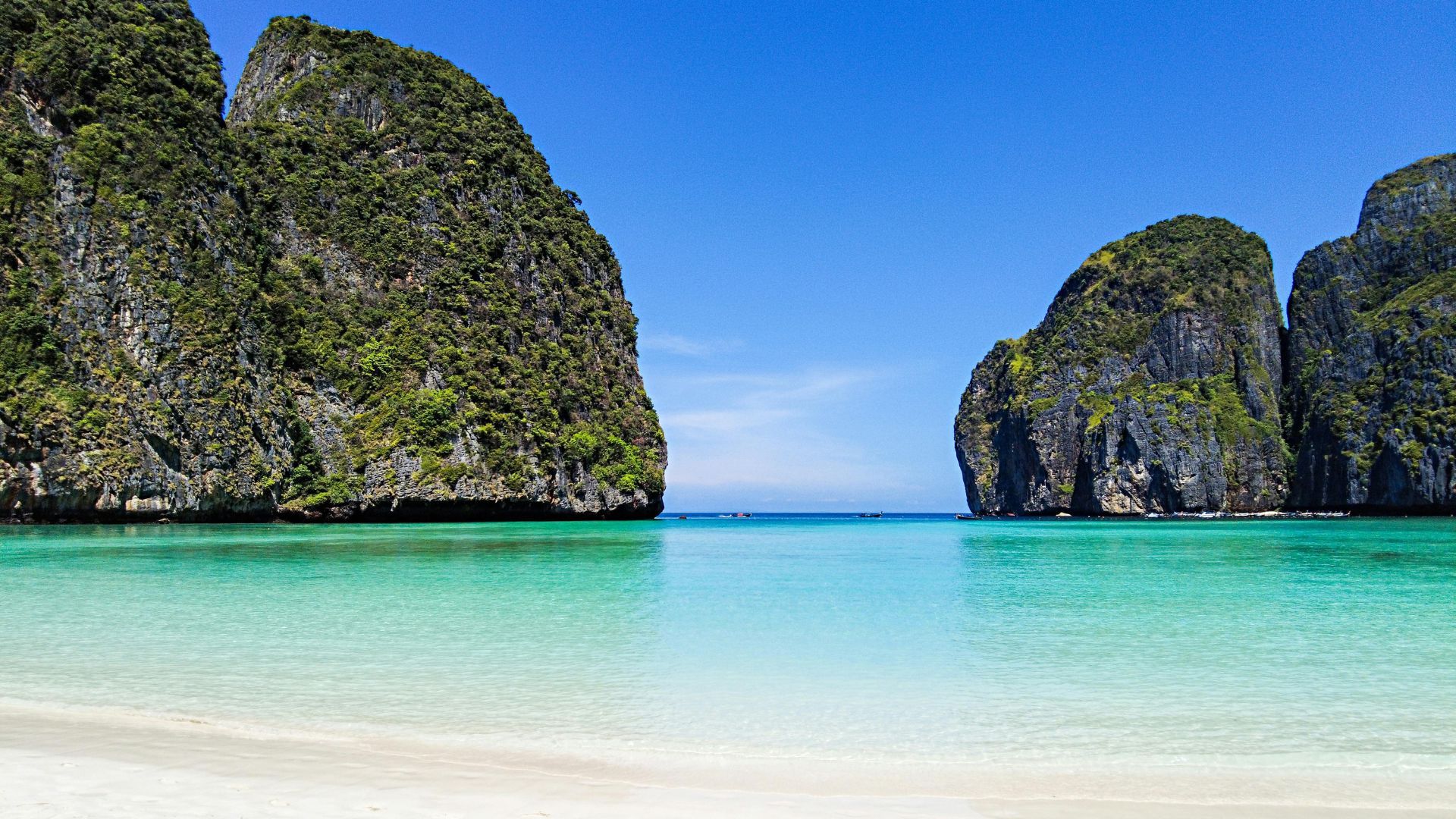Beach, Adventure & Nightlife: Best Things To Do On Phi Phi Islands Thailand