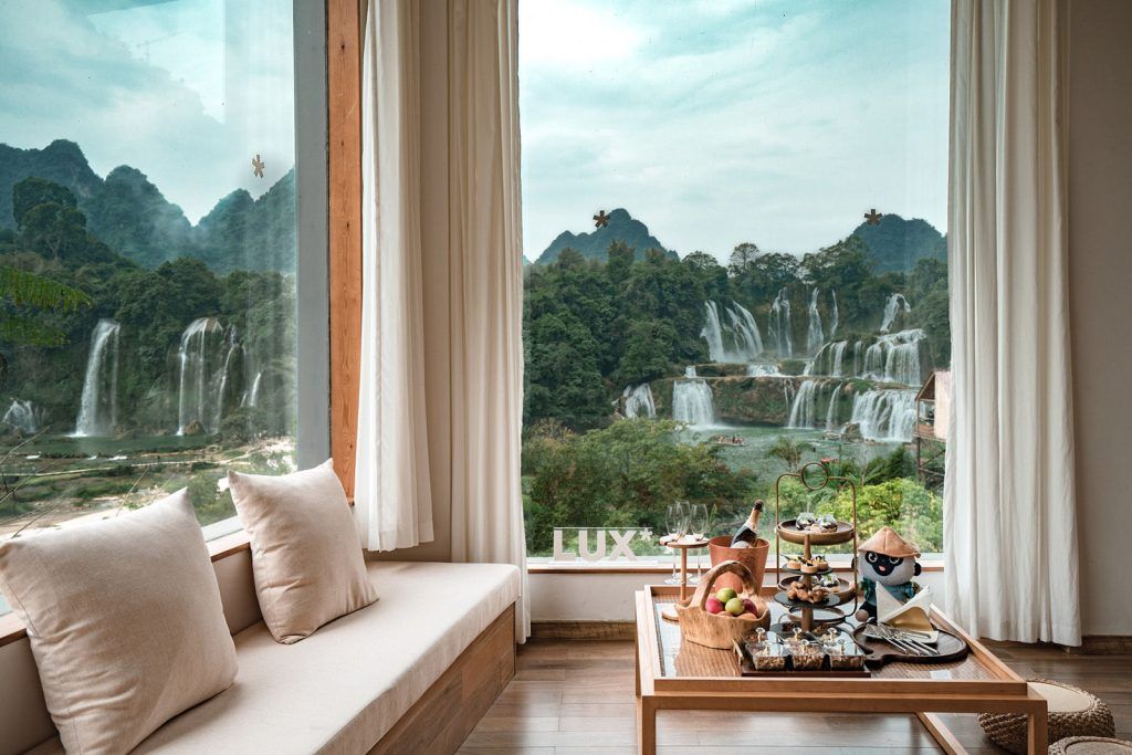 Where to Enjoy Million-Dollar Views in China’s Rural Borderlands