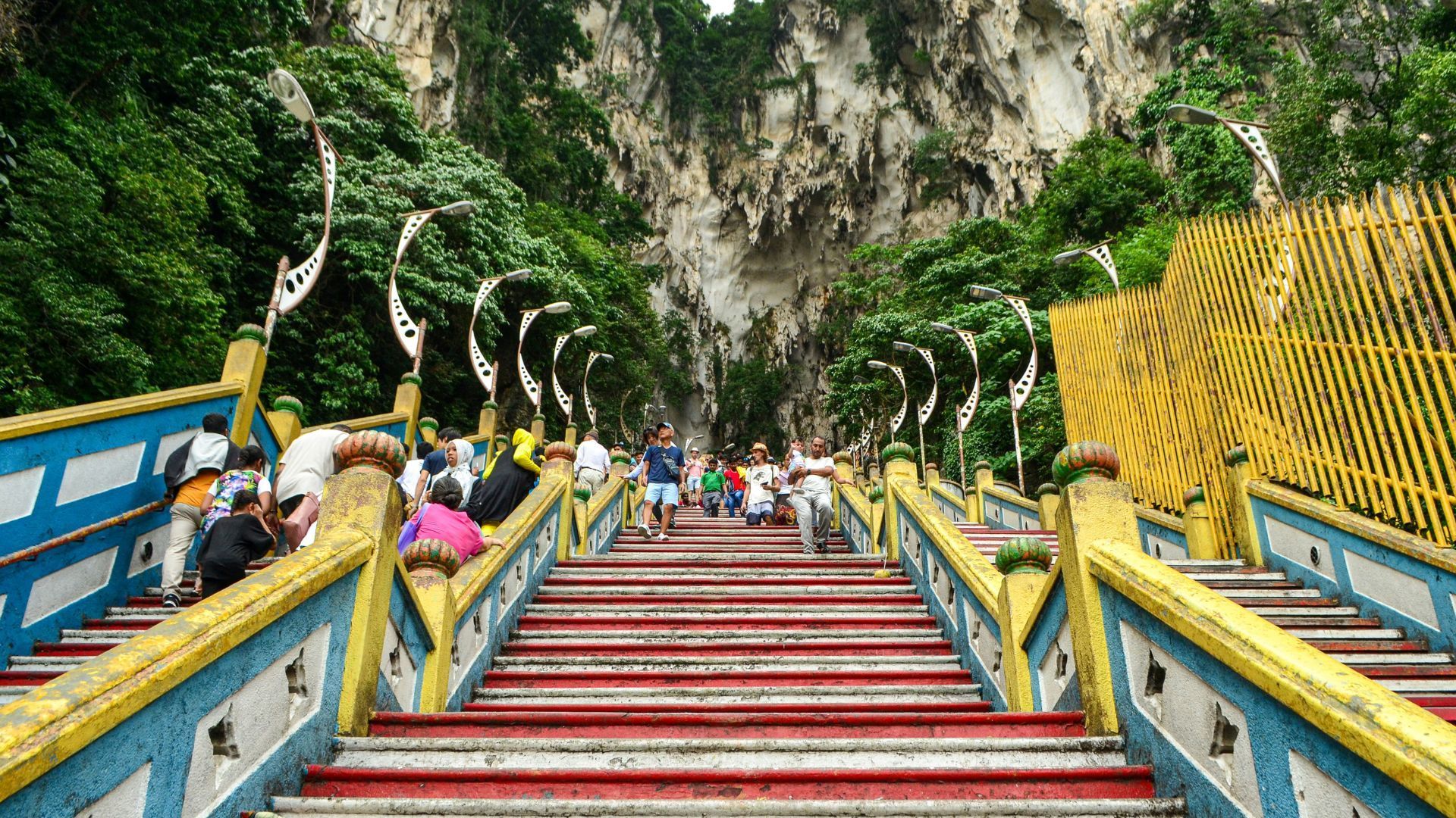 Tourist Attractions In Malaysia: Explore Top Cities, Parks And Ancient ...