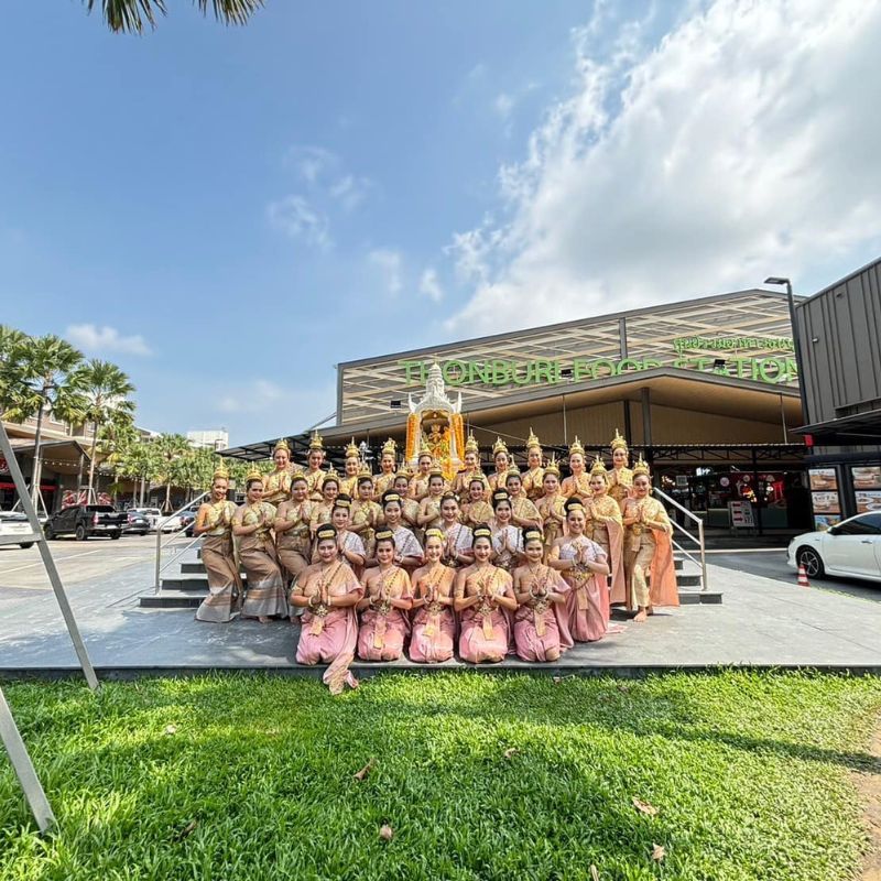 Bangkok's Chinatown: Why This Bustling Hub Is A Must-Visit For Travellers