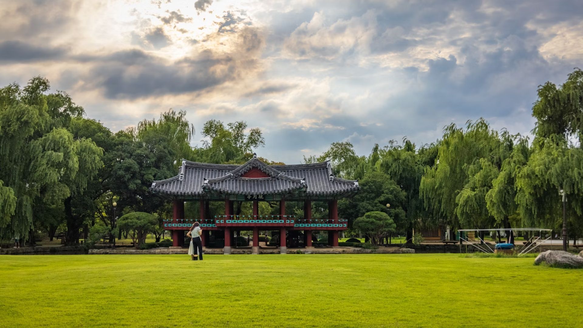 Inside The Shooting Locations Of 'Mr. Plankton', New K-Drama On Netflix