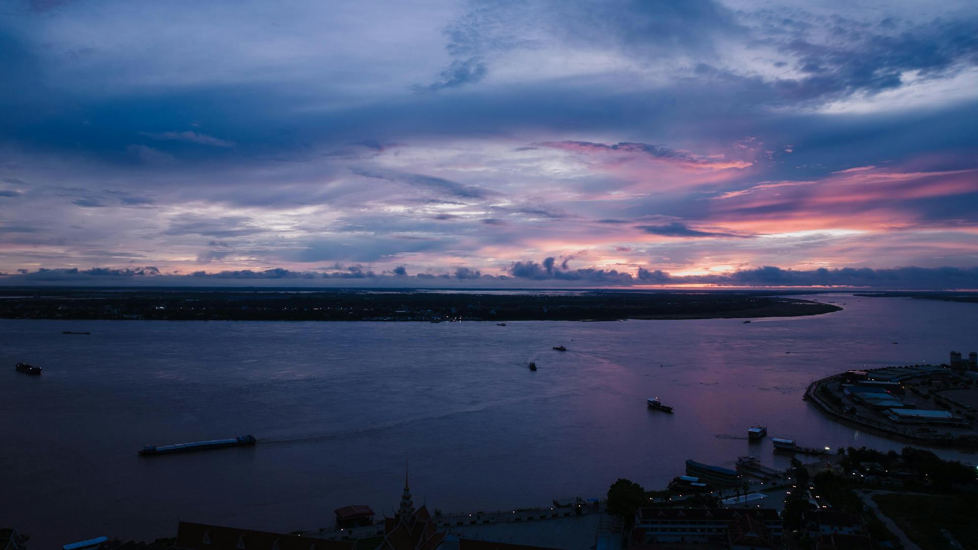 Phnom Penh Guide: History, Hustle And The Heart Of Cambodia's Capital