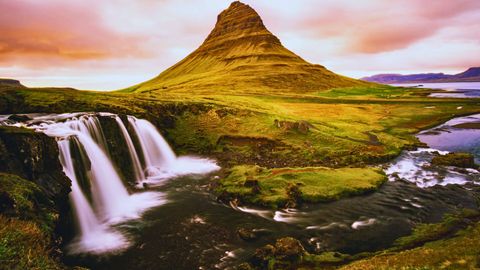 Stunning Summer Travel Destinations Around The World