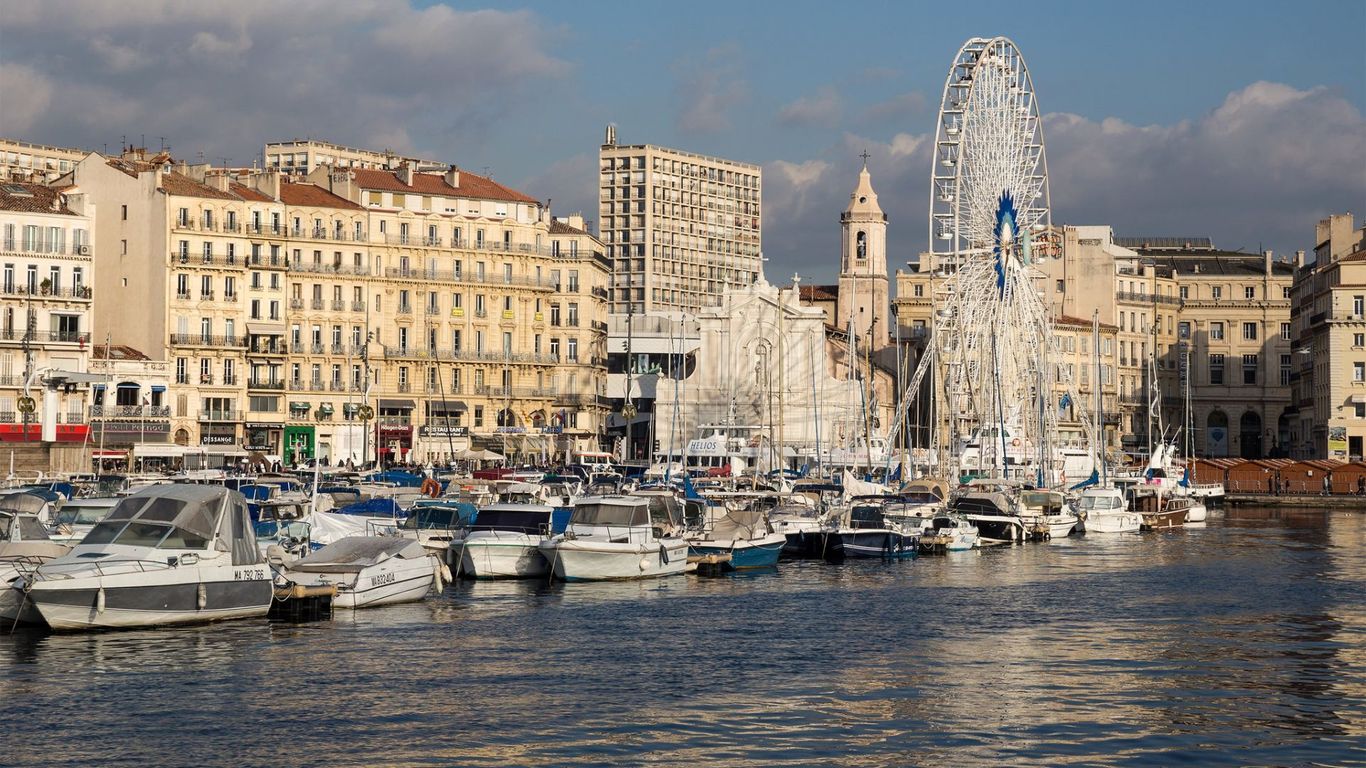 Marseille Airport Flights Grounded Due To Ongoing Wildfires