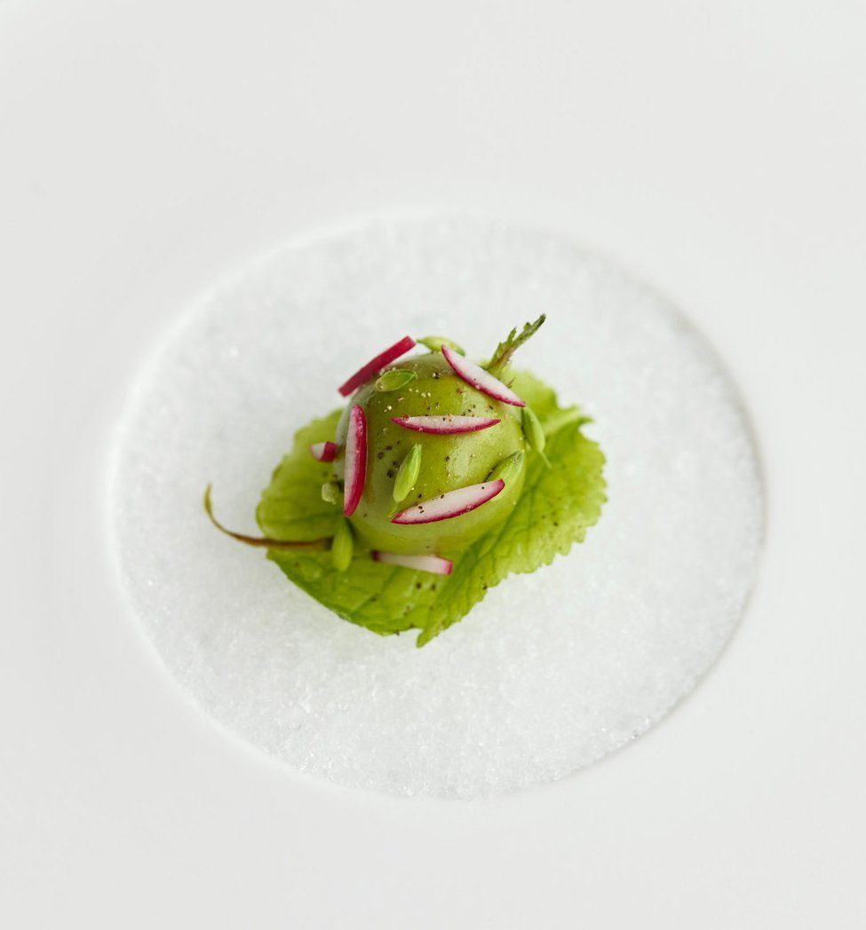 Sezanne Tokyo Is a Delicious Dance Between Chef and Somm