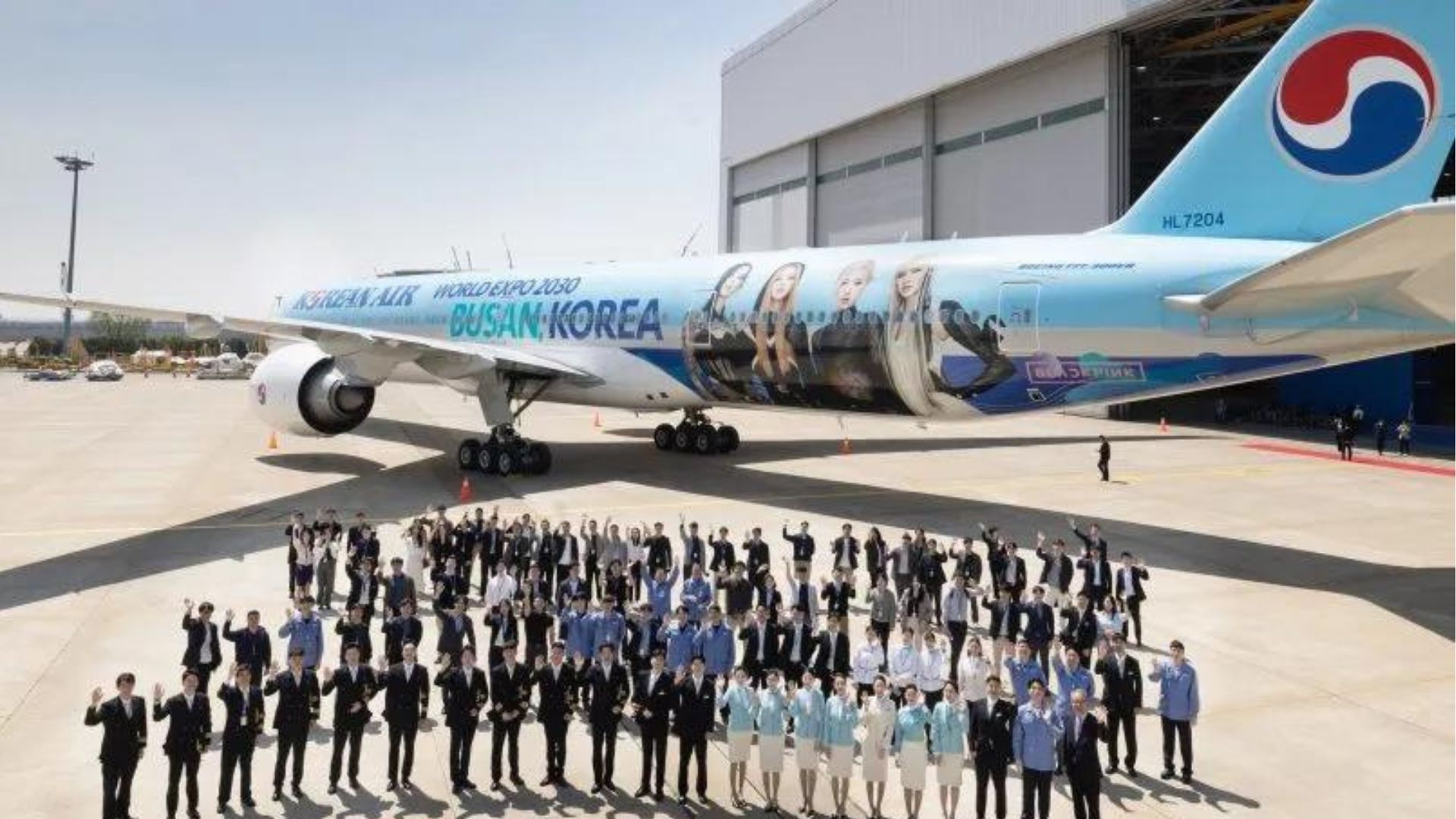 Korean Air Has Unveiled Their Blackpink Plane
