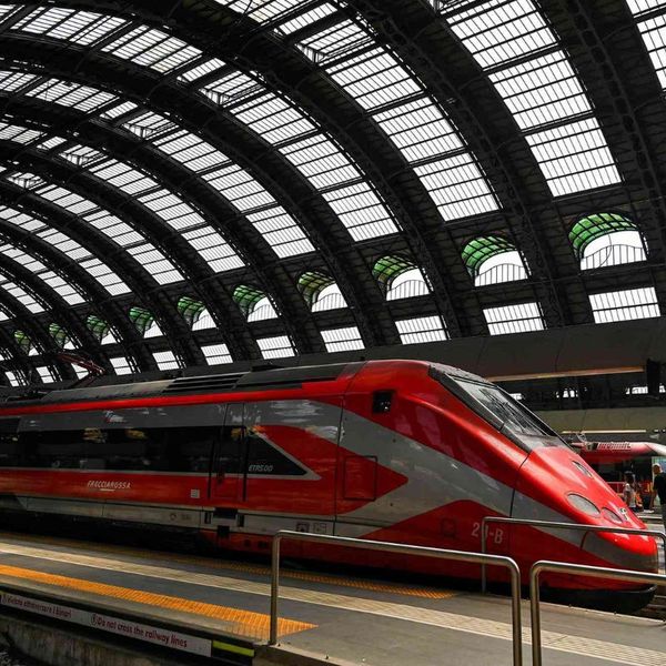 This Luxury Train Travels To The Arctic Circle’s Northern Landscapes