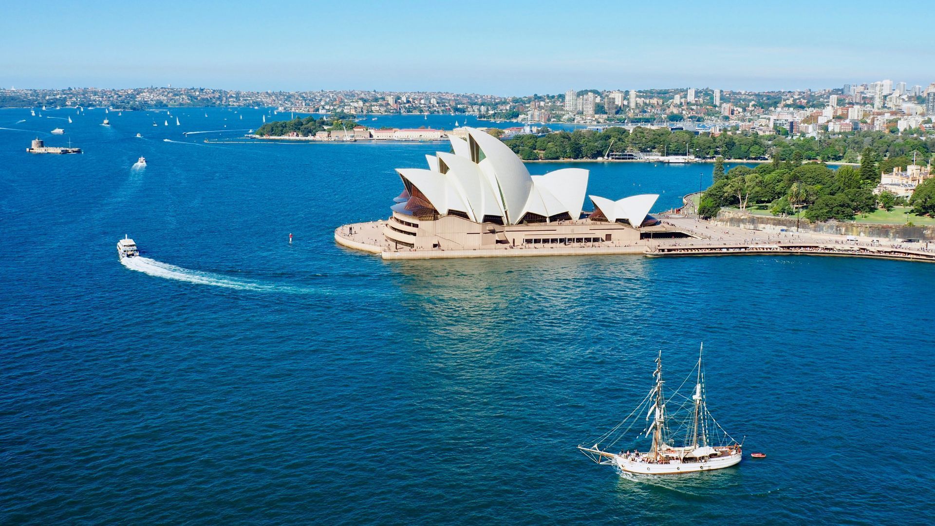 5 Reasons To Travel To Sydney This Fall