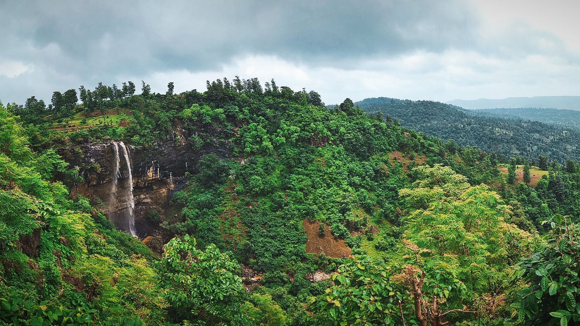 Beautiful Hill Stations In Gujarat: Your Guide To Elevated Escapes 2024